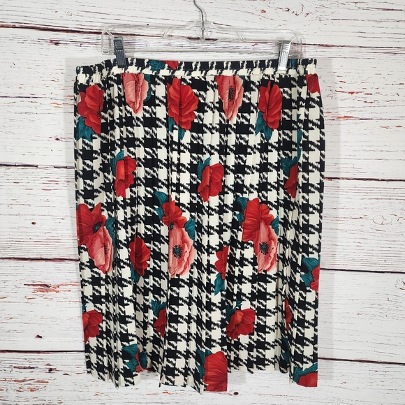 Graver Studio | Skirts | Vintage Graver Studio Houndstooth Skirt | Poshmark